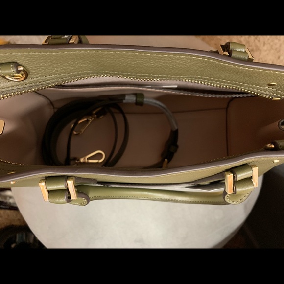 Michael Kors | Bags | Michael Kors Olive Purse | Poshmark